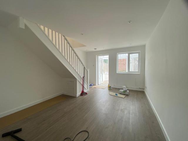 2 bedroom property to rent