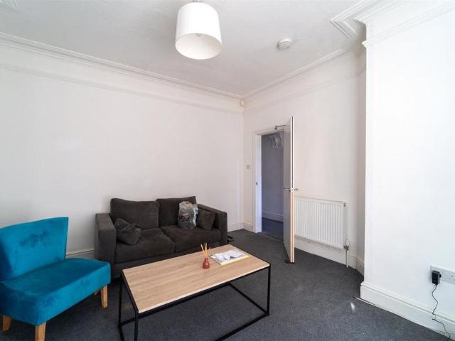 2 bedroom property to rent