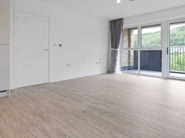 2 bedroom property to rent