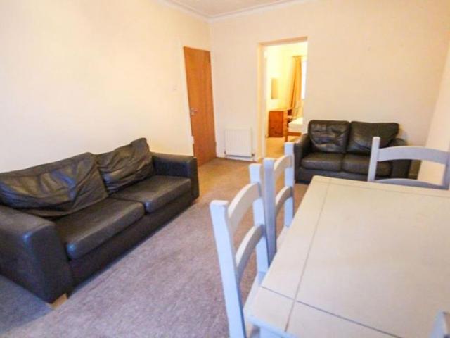 2 bedroom property to rent