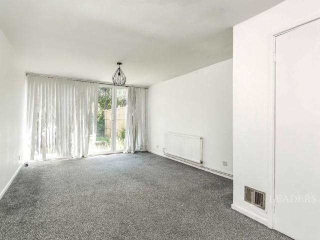 2 bedroom property to rent Alpine Close, Croydon, CR0