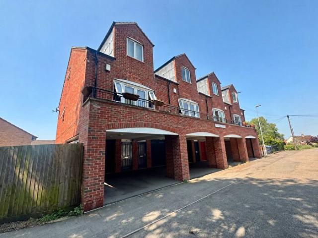 2 Bedroom Property To Rent In Telford Way, Leicester, LE5