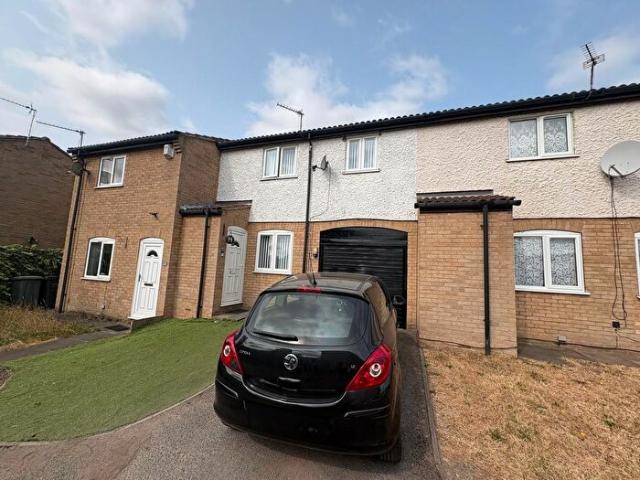 2 Bedroom Property To Rent In Beeston, Nottingham, NG9