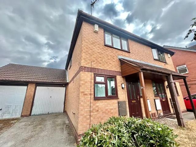 2 Bedroom Property To Rent In Bramble Close, Nottingham, NG6
