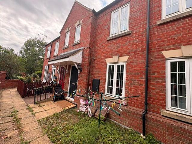 2 Bedroom Property To Rent In Cropredy Walk, Daventry, NN11