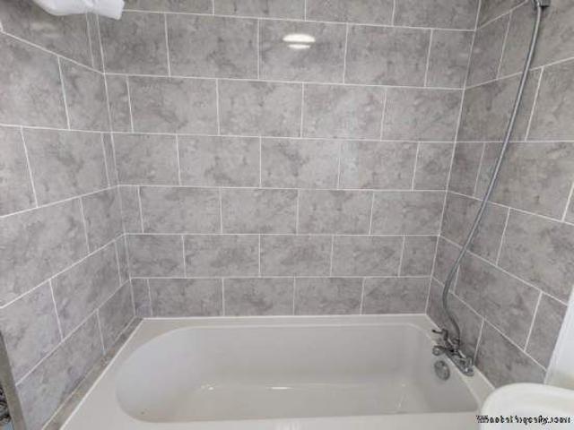 2 bedroom property to rent in Grimsby