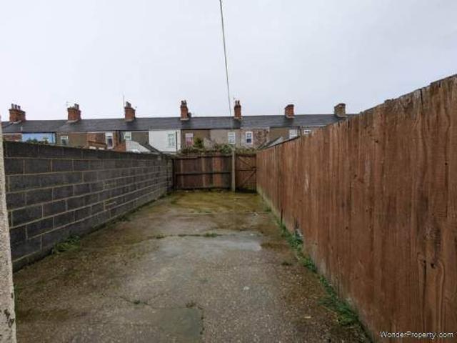 2 bedroom property to rent in Grimsby