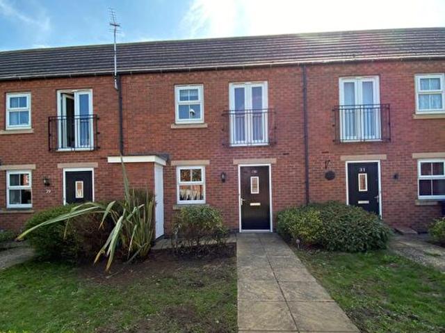 2 Bedroom Property To Rent In Marmion Close, Market Harborough, LE16