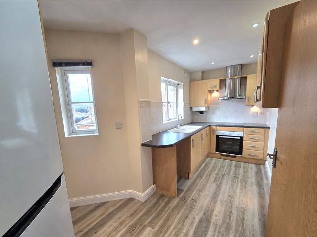 2 bedroom property to rent Martinique Way, Sovereign Harbour South, Eastbourne, East Sussex, BN23
