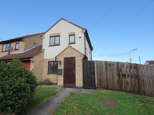 2 bedroom property to rent on Woodbank, Burbage