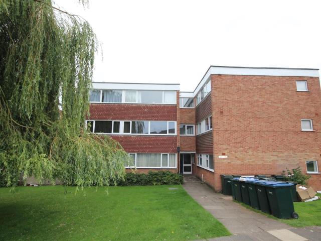 2 bedroom property to rent on Greendale Road, Coventry
