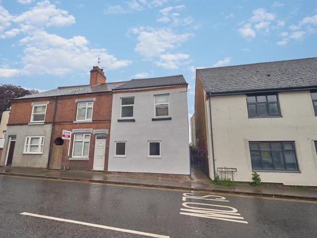 2 bedroom property to rent on High Street, Earl Shilton