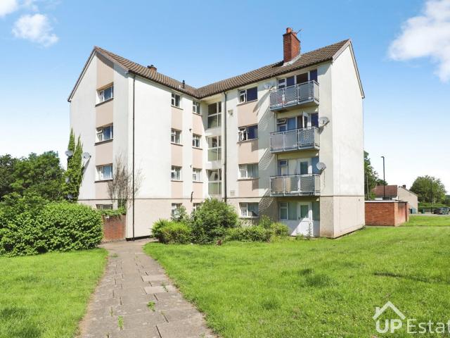 2 bedroom property to rent on Rangemoor, Coventry