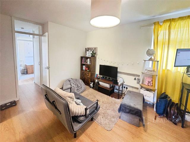 2 bedroom property to rent Russell Court, Cambridge, CB2