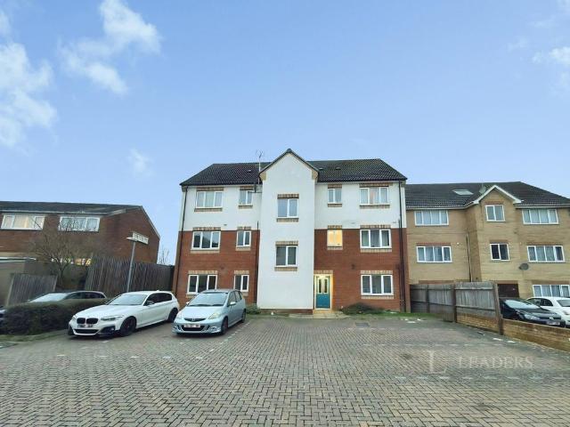 2 bedroom property to rent Sarum Road, Luton, Bedfordshire, LU3