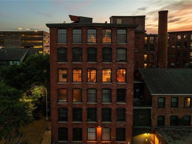 2 bedroom, Providence RI 02903 103433065