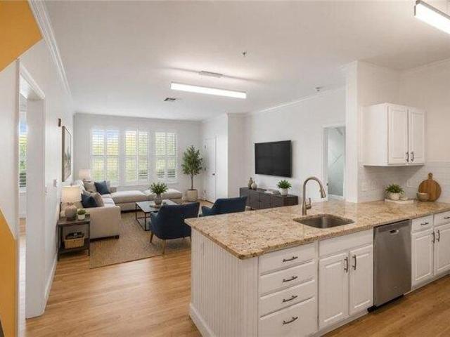 2 bedroom, Providence RI 02903 105096164