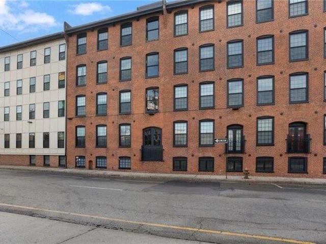 2 bedroom, Providence RI 02904 102444187