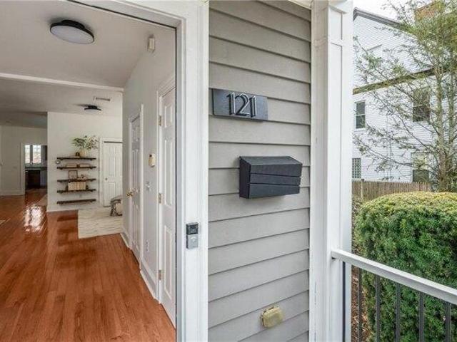 2 bedroom, Providence RI 02906 102026775