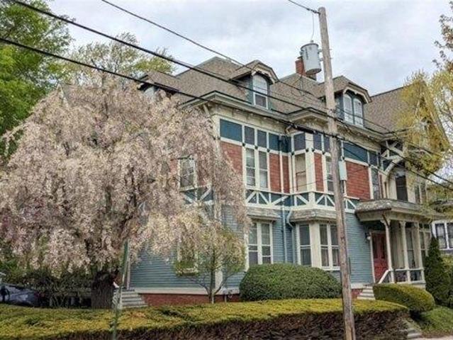 2 bedroom, Providence RI 02906 103928715