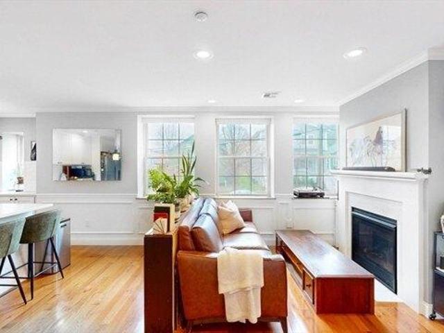 2 bedroom, Providence RI 02906 LS103017672