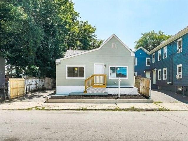 2 bedroom, Providence RI 02908 104759093