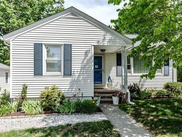 2 bedroom, Providence RI 02908 104009939