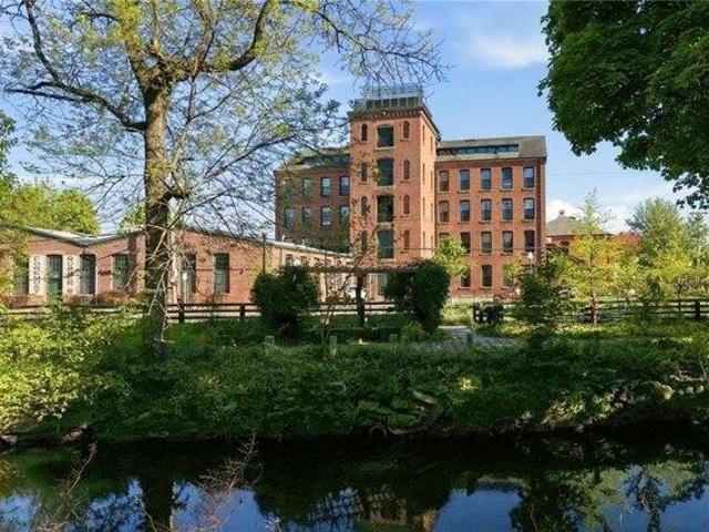 2 bedroom, Providence RI 02909 103223376