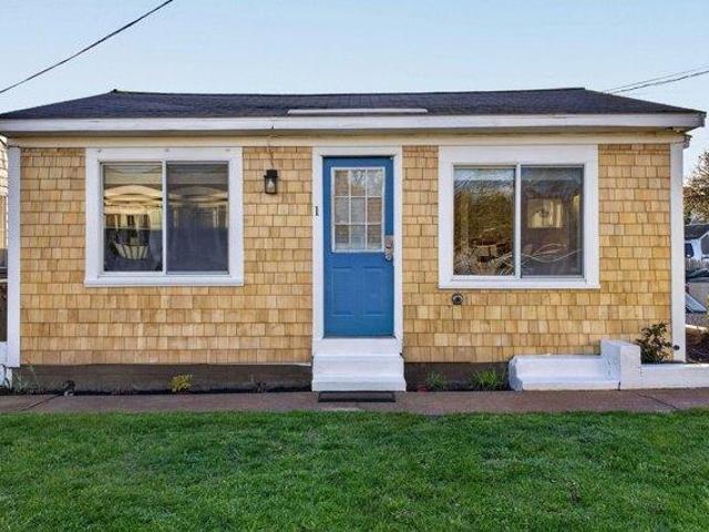 2 bedroom, Provincetown MA 02657 LS103073965