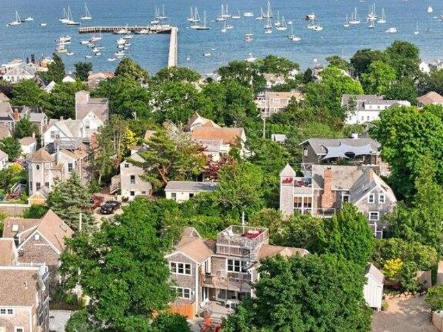 2 bedroom, Provincetown MA 02657 104788948