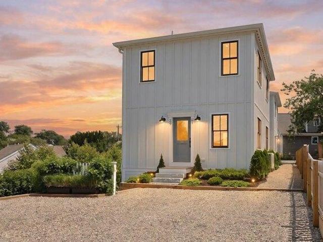 2 bedroom, Provincetown MA 02657 105106513