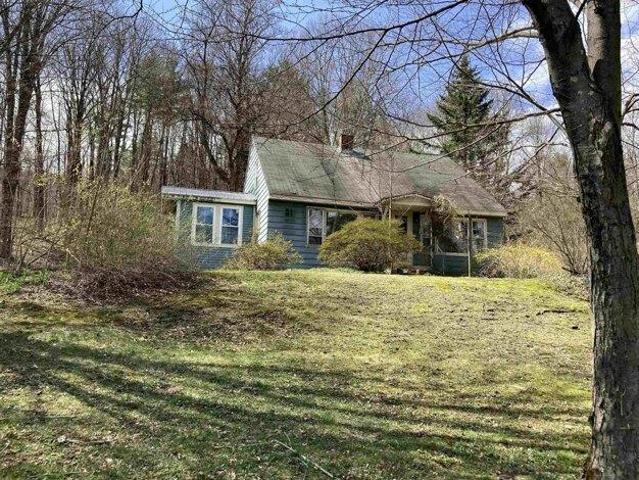2 bedroom, Putney VT 05346 102725033