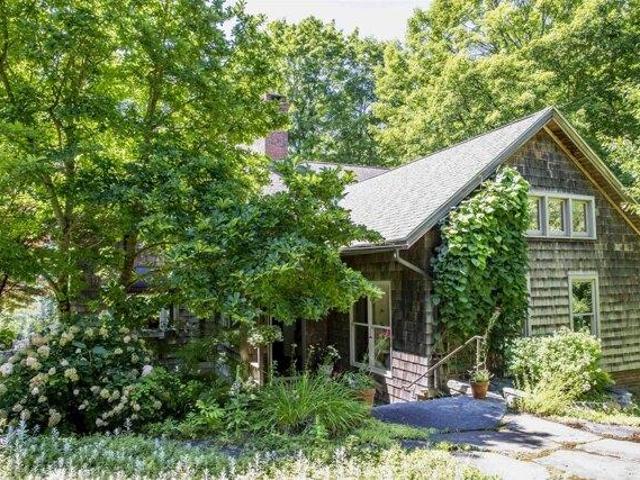 2 bedroom, Putney VT 05346 104376684