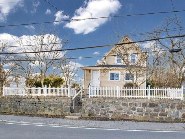 2 bedroom, Quincy MA 02169 102212348