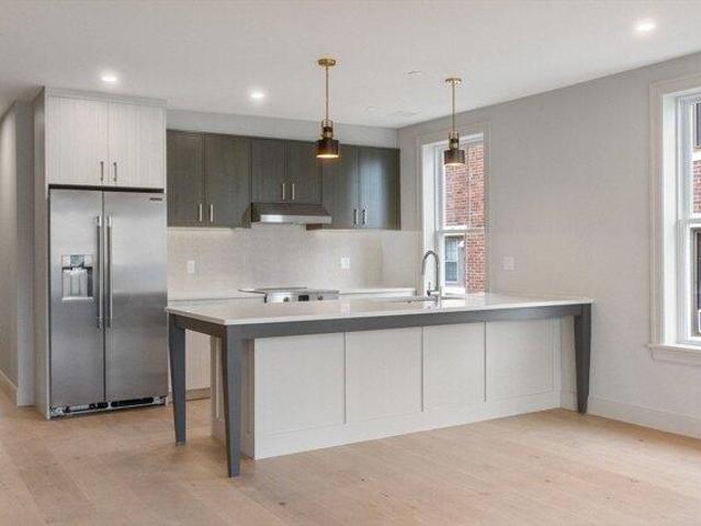 2 bedroom, Quincy MA 02169 102595996