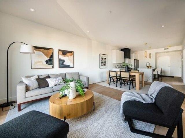 2 bedroom, Quincy MA 02169 103097771