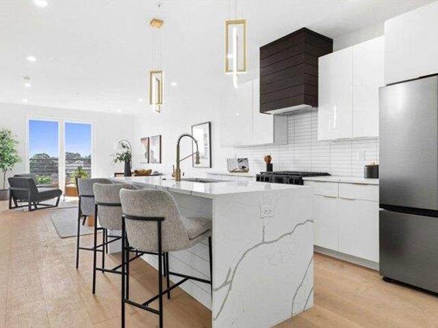 2 bedroom, Quincy MA 02169 104654314