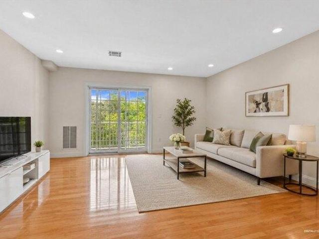 2 bedroom, Quincy MA 02169 104761337