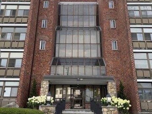 2 bedroom, Quincy MA 02169 105061170
