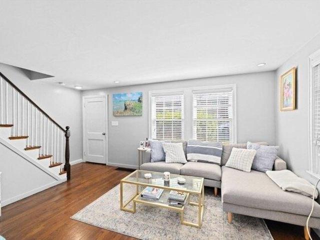 2 bedroom, Quincy MA 02170 103663959