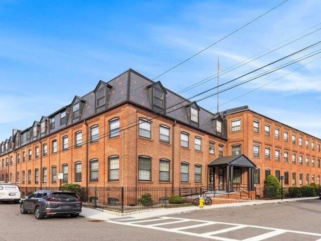 2 bedroom, Quincy MA 02170 104539690