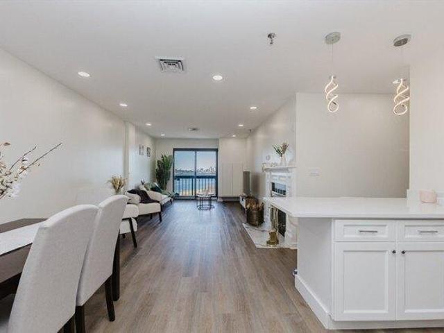 2 bedroom, Quincy MA 02171 101998126