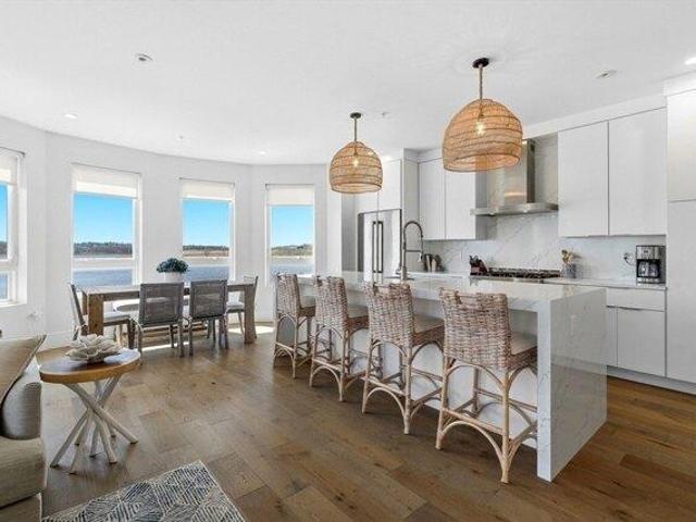 2 bedroom, Quincy MA 02171 102281852