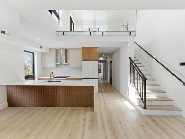 2 bedroom, Quincy MA 02171 102560302