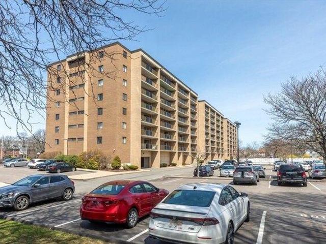 2 bedroom, Quincy MA 02171 102586173