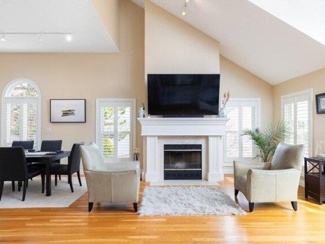 2 bedroom, Quincy MA 02171 102591604