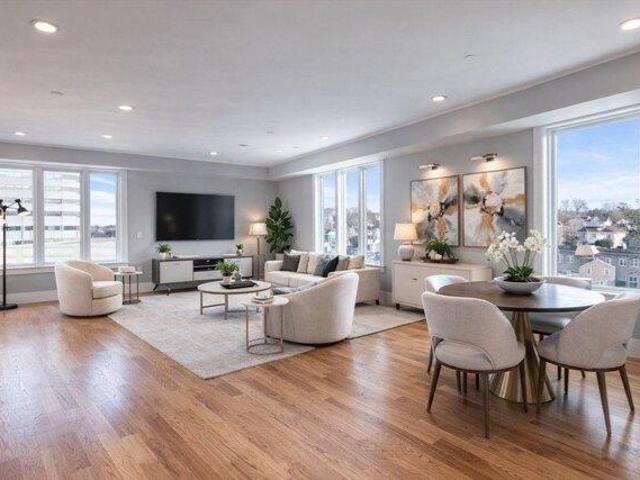 2 bedroom, Quincy MA 02171 102668642