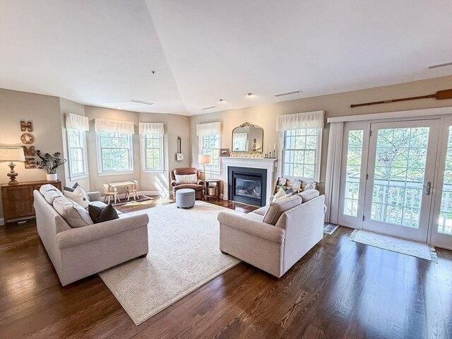 2 bedroom, Quincy MA 02171 104007667