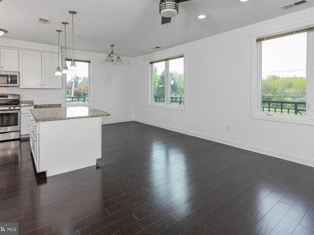 2 bedroom, Robbinsville NJ 08691 102562202