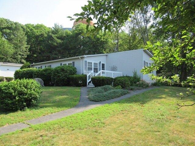 2 bedroom, Rockland MA 02370 103664724